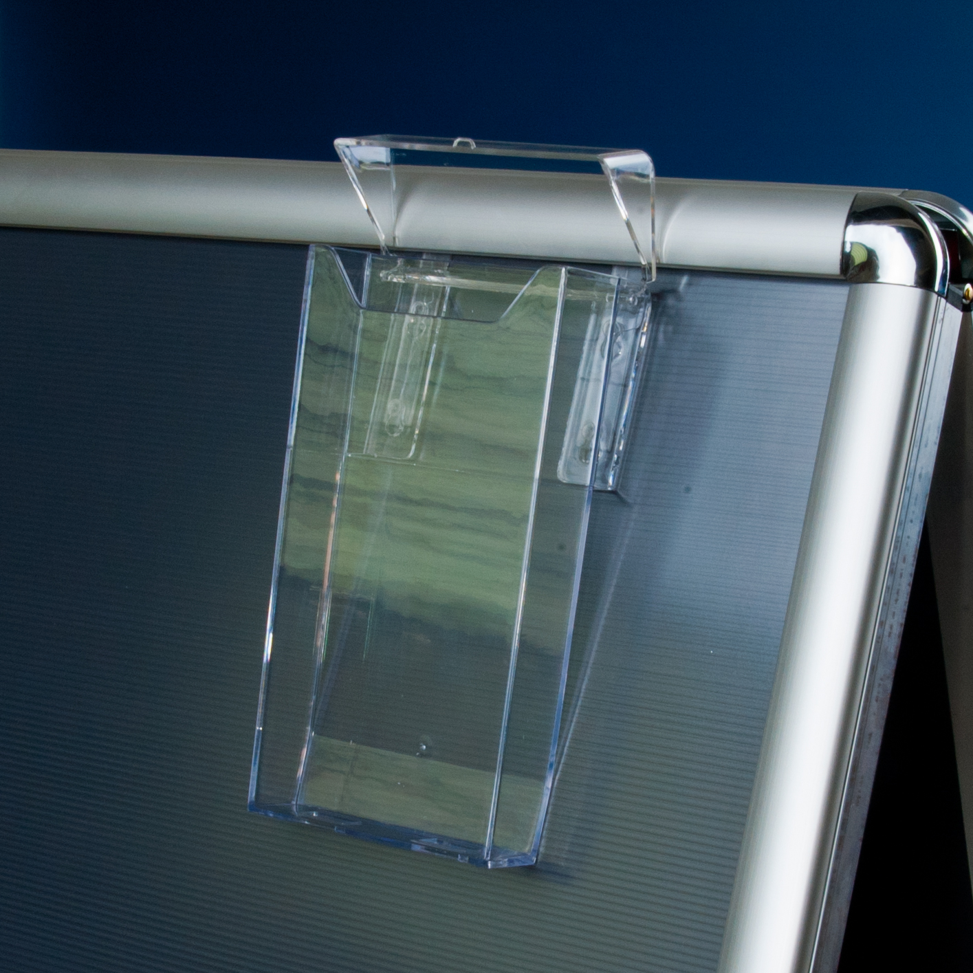 Prospekthalter Prospektbox Mit Deckel Wetterfest In Din Lang Din A5